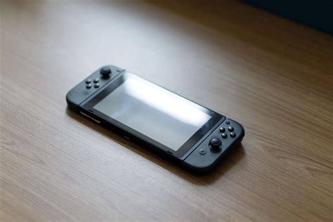 Switch掌机模式可以边充电边使用吗？ 知乎