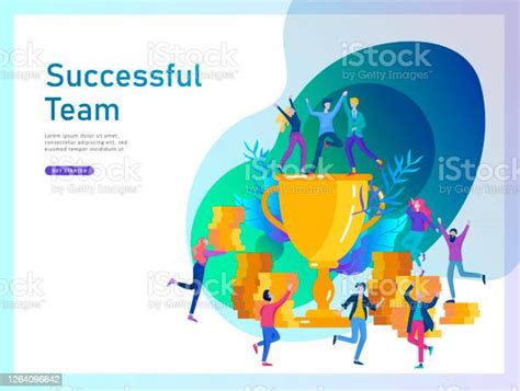 비즈니스 팀 성공은 골든 우승자 컵을 개최 사람들의 개념은 승리에 만족합니다 큰 트로피와 함께 축하하는 사무실 노동자 학생에