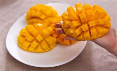 How To Tell If A Mango Is Bad 6 Unmissable Signs Fruit Moose
