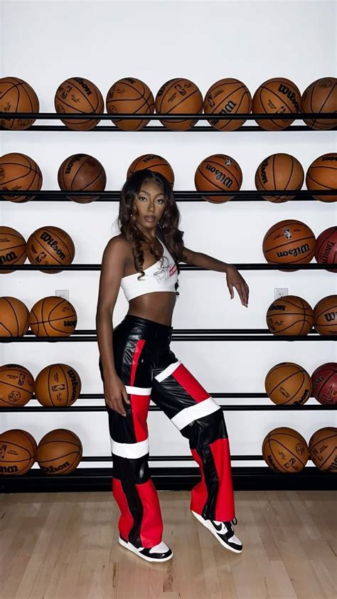 vibrating high 💫 “creating the life of my dreams one day at a time” instateens