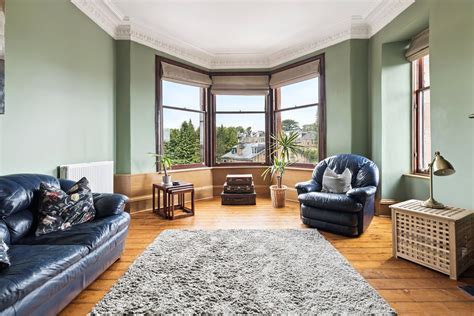 3 2 3 Queens Park Avenue Queens Park Glasgow G42 8bx Rettie