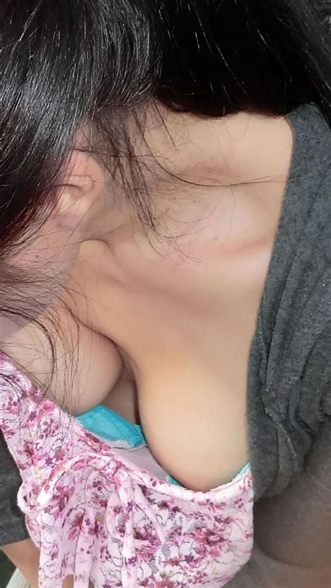 Deep Downblouse Rdownblouse