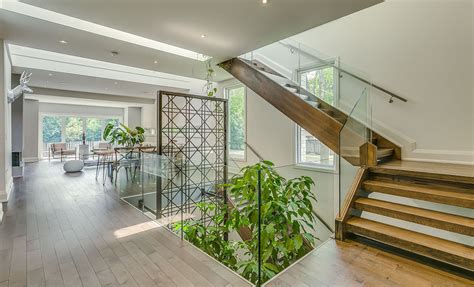 Garden Void Home In Toronto Boasts A Beautiful Multi Level Indoor Garden