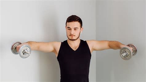 Упражнения на плечи 8 эффективных упражнений как накачать задние передние дельты в спортивном