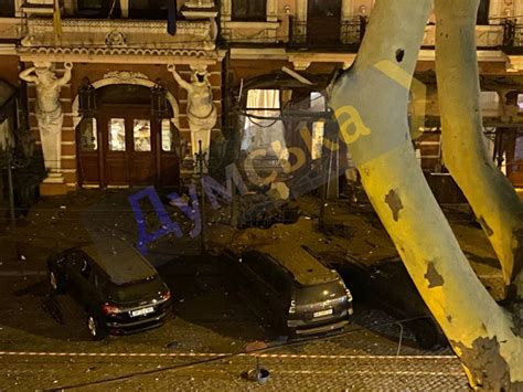 В Одесі пошкоджений готель через російський обстріл