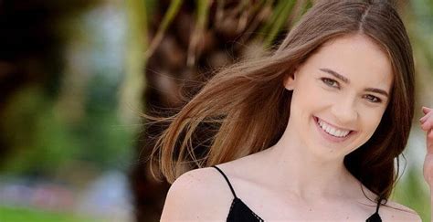 Ece Çeşmioğlu Kimdir Magazin Haberleri