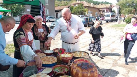 Благотворителен базар в село Шишковци Новини