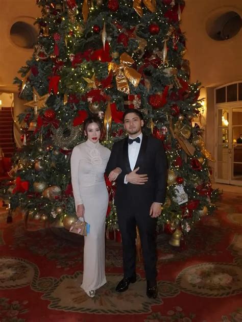 6 Potret Keluarga Kecil Aditya Trihatmanto Dan Kezia Toemion Cucu Penerus Cendana Hot