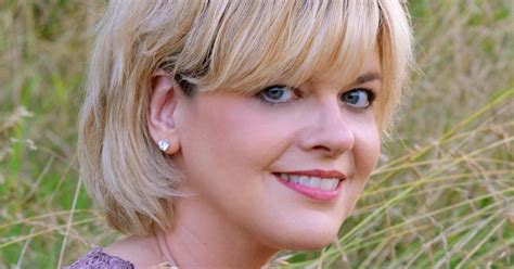 Anita Stapleton The Best Country Singer Youve Probably Never Heard Of