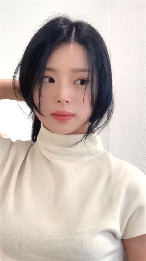 모어온 송아인 헤어컨설팅 청순 여리여리 🪽🙂‍↔️ 롱 웨이브 펌 엘리자벳펌 🤍🤍🤍 ⠀ 풍성한 볼륨 그리고 매일 아침 펌으로 간편한 손질도 덤