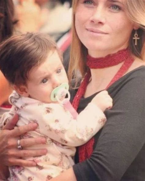 Amaya Forch Desempolva Antigua Foto De Su Hija Julieta Y Llena De Amor Las Redes Aunque Ya Sea