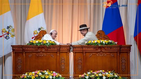 Пап Францисын Монголчуудад барьсан бэлэг