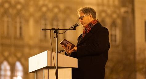 Megtalálni A Hangot Csepregi András A Tanárballagásról Kötőszó