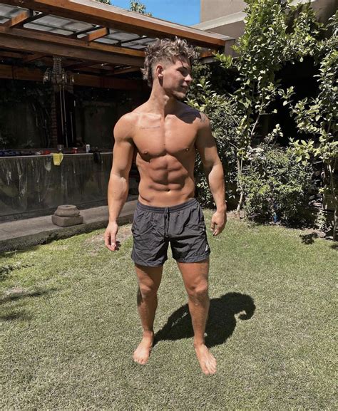 ¿quién Es Raimundo Cerda El Joven Galán Que Se Ha Robado Las Miradas