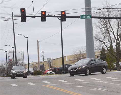 Bentonville Works On Traffic Signal Timing Coordination Northwest Arkansas Democrat Gazette