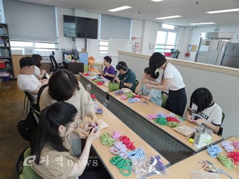 충남 부여교육지원청부여도서관 부여군장애인종합복지관 이용자 대상 프로그램 지원 E지역news