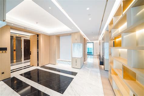 深圳前海鸿荣源中心 · 胤璞 深圳市谦蓝建造装饰工程有限公司