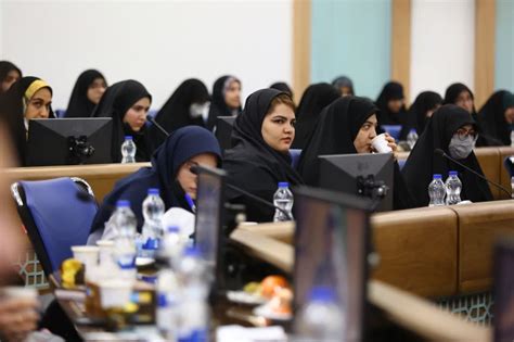 رئیس دانشگاه سما پاکدشت دانشجویان موتور پیشران توسعه و پیشرفت کشور