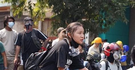 총격 사망한 미얀마 19세 소녀 티셔츠엔 다 잘 될거야