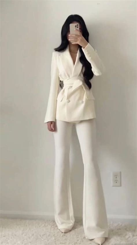 neutral palette Mode élégante Vêtements stylés Tenues mode