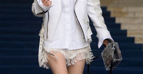 [포토] 홍수아 멀리서도 돋보이는 각선미