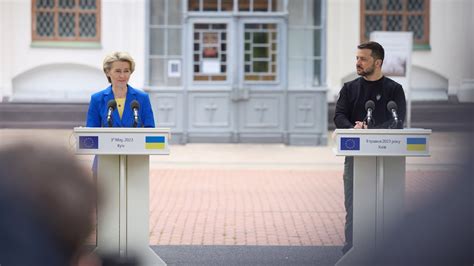 Спілкування Володимира Зеленського та Урсули фон дер Ляєн із представниками ЗМІ Youtube