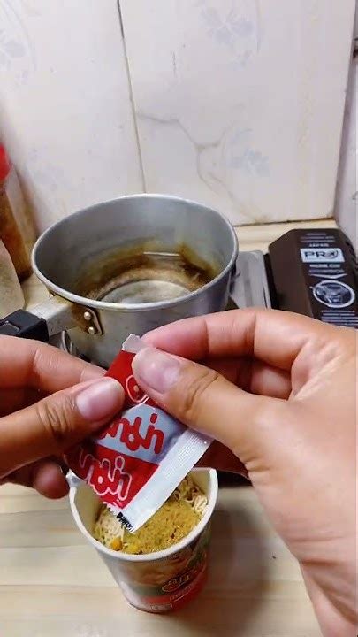 មីកំប៉ុង ហឹល🌶 Youtube