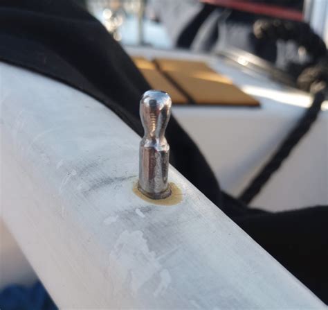 The Resourceful Sailer Reinstalls A Classic Electronic Autopilot