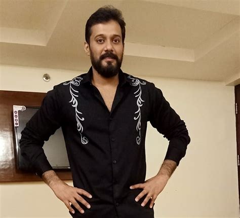 Kerala Actor Bala Booked For Threatening Youtuber Chekuthan His Friend Case Against Actor