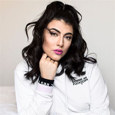 جولیا سالمی، بیوگرافی و عکس های دختر ایرانی سوپر مدل ساکن ایتالیا جولیا