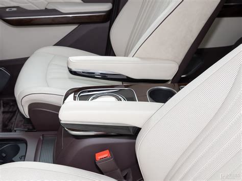 龙胆紫红旗hq9座椅内饰图片 红旗hq9 2023款 2 0t 智联旗领版 7338078 太平洋汽车网