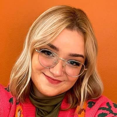 Emily Shaw Bio Age Height Net Worth Facts Nationality