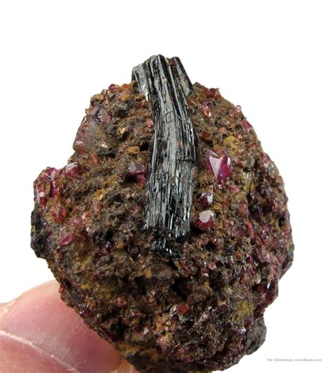 Painite Value Price And Jewelry Information International Gem Society