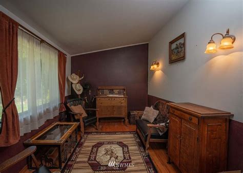 530 Nw Pioneer Hill Rd Poulsbo Wa 98370 Redfin