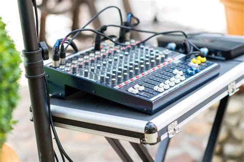 How To Set Up A DJ System A Main Event DJs