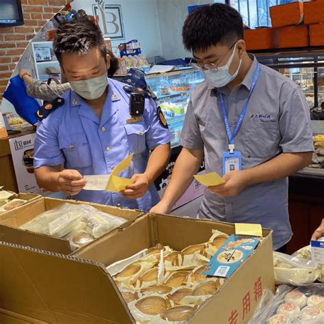 城中区局您过节 我守护 月饼 保安全 消费者