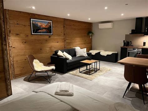 산속 숙소 베이스캠프 스튜디오 Bönigen의 아파트에서 살아보기 Bern 스위스 에어비앤비