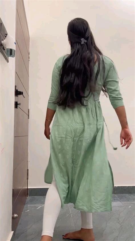 में हुँ इंस्टाग्राम की ब्यूटी क्वीन 👸 क्यों रुक गए ने मेरी पोस्ट पर ♥