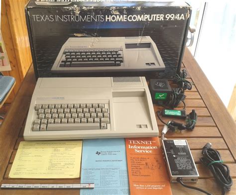 Retro Ordenadores Orty Ordenador Texas Instruments TI 99 4A NTSC 1983 segunda versión