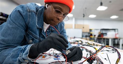 E Boat Startup Uses Embedded Coder And Model Based Design Matlab