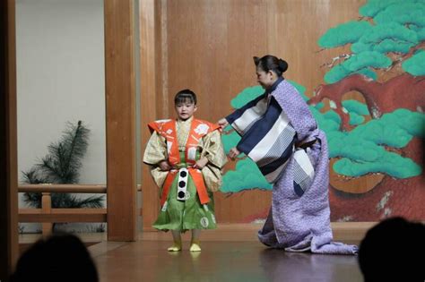写真・図版（8枚目） 女性狂言師・和泉采明さん、和泉慶子さん Aera Dot アエラドット