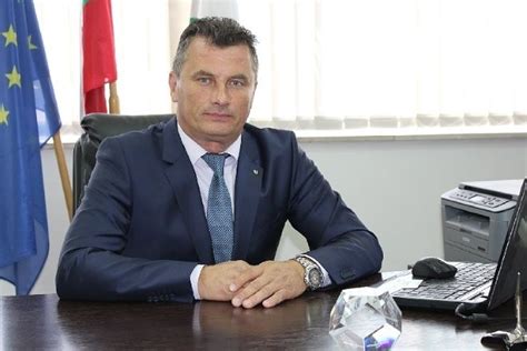 Поздравителен адрес към жените от кмета на Бяла Слатина