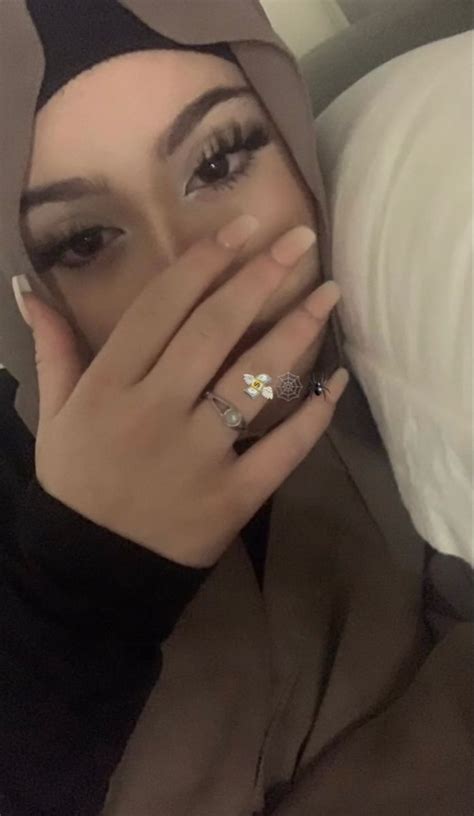 Pin By Mahdia Elkorai On Ideas Parad Fotos Hijabi Aesthetic Pretty