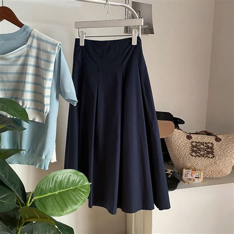 라이트 핀턱 플레어 롱 스커트 풍성한 코튼 주름 뒷밴딩 햅번 A라인 페미닌룩 에이블리