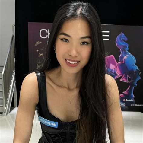 The Hottest Female Chess Players Ranked