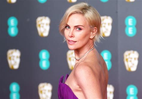 Charlize Theron Sexy Il Disgustoso Episodio Con Un Regista • Tag24