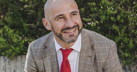 Ex Footballer Gavin Peacock Returns To Pastor Uk Church Evangelicals Now