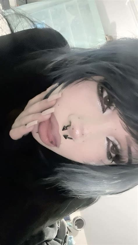 49 ･ ･ﾟ★ Makeup Looks And Grunge Makeup Ideas To Save Today Emo Makeup Goth Makeup Cute