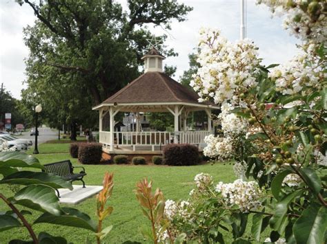 Home Cave Spring Georgia