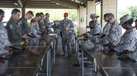 37th Trss Combat Arms Instructors Build Students Knowledge Confidence